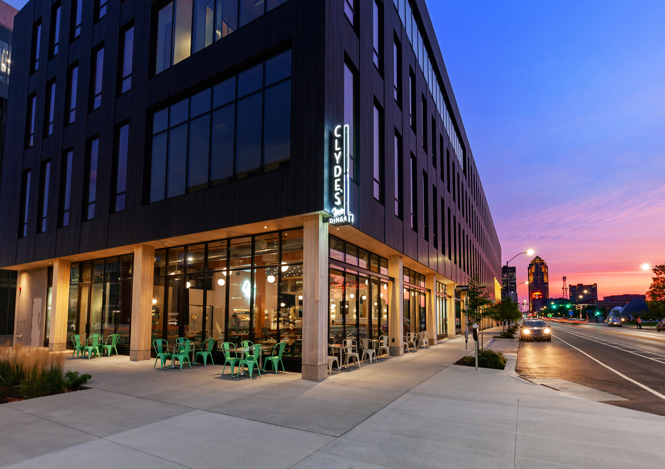 Clyde's Fine Diner | Three Sixty Construction